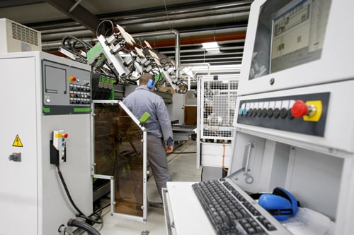 Smart Factories Need Smart Machines| Mouser Smart Factories Need Smart Machines| Mouser